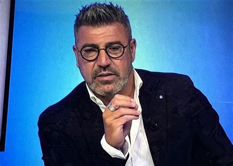 Ufficiale Giovane Santana Do Nascimento è Un Nuovo Calciatore Dell