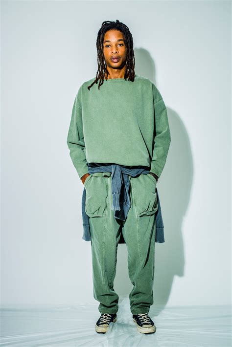 ANYWEAR