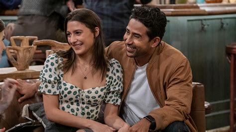 Himyf Midseason Finale Fans Predict Sid And Hannahs Marriage Ending Very Soon