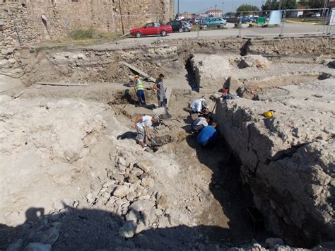 Arheološka Istraživanja U Smederevskoj Tvrđavi Kako Bi Se Obnovila
