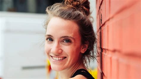 7 Behaviors Of Peaceful People Who Live Well Despite Not Having Much Cyndera Quackenbush