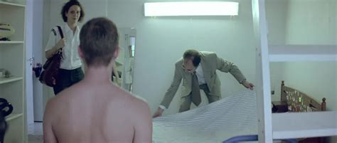 Dogtooth Kynodontas 2009 001 Anna Kalaitzidou