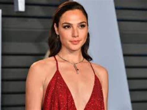 Gal Gadot Net Worth Early Life Career And Personal Life