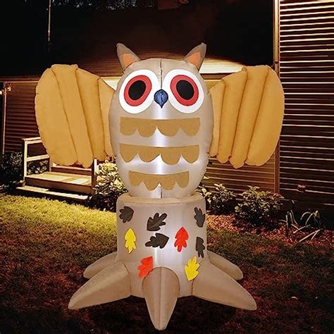 10 Fun Inflatable Fall Yard Decorations 2025