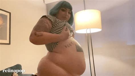 Intense Stomach Sounds In Burp Desperation Belly Play Reiinapop