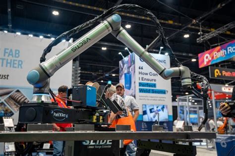Meet Ur8 Long Universal Robots Long Reach Lightweight Robot News