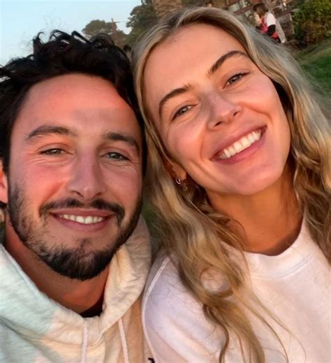 Exploring Garrett Stubbs Relationship Status Is He Living The Married Life With Evyn Murray