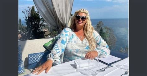 Its A Shame Fans Slam Gemma Collins As Former Towie Star Shares