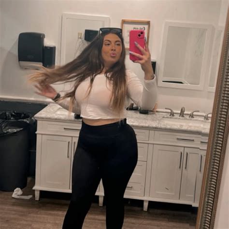 Haileyy Threads Say More