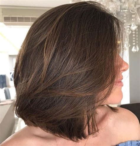 50 Gorgeous Medium Hairstyles Youll Want To Try Hair Adviser