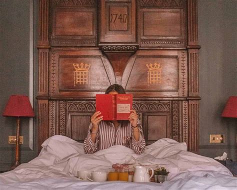 9 Easy Ways To Reduce Screen Time That Actually Work