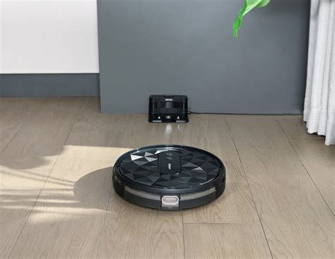 Keep Your Floors Clean With the AIRROBO Robot Vacuum P20 – GeekDad