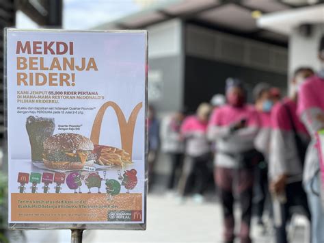 Leklumcdbelanja Mcdonalds Malaysia Celebrates 65000 Delivery Riders