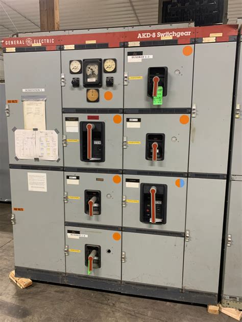Ge Akd 8 2000a Akrt Main Tie Switchgear Lineup 99 Bullock Breakers