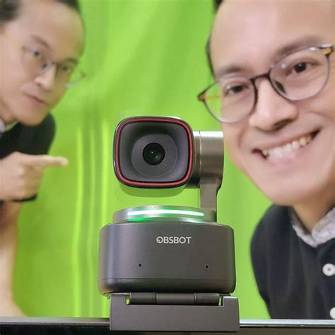 090 AI Powered 4K Webcam OBSBOT Tiny 2 Review Adrian Video Image