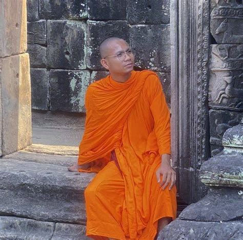 Chun សំណួរចាក់ដោត យប់ ផ្សំ ដំណេក។ បន្ទាប់ ពី ជួយ រៀប ចំ ទុក ដាក់ រួច កូន ក្រមុំ ចូល ទៅ សំងំ