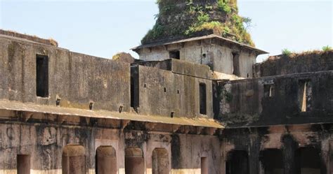Mandla Ramnagar Moti Mahal Mp India Pics मंडला रामनगर मोती महल