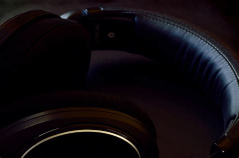 검은 색 배경에 격리 된 검은 색 헤드폰 한 켤레의 클로즈업 Dj에 대한 스톡 사진 및 기타 이미지 Dj 창의력 감정가 Istock