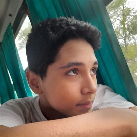 Valentin Ataide Leonel Valen Ata • Threads Say More