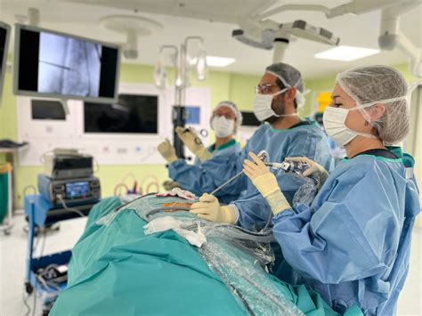 Hernia discal lumbar: discectomía endoscópica de columna