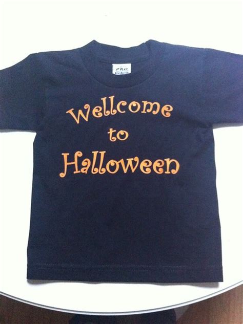 아빠에게 할로윈 티셔츠 좀 아빠에게 할로윈 티셔츠 좀 만들어 보랬더니 요모양으로 만들어 왔네요난 Flickr
