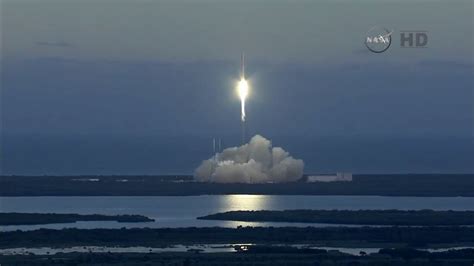 Dscovr The Deep Space Climate Observatory Mission In Photos Space