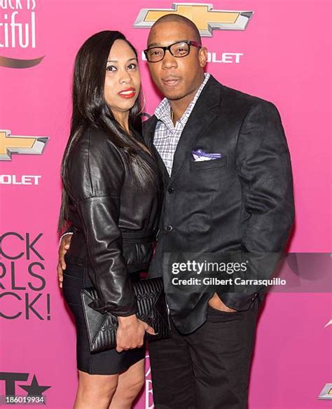 Black Girls Rule Photos And Premium High Res Pictures Getty Images