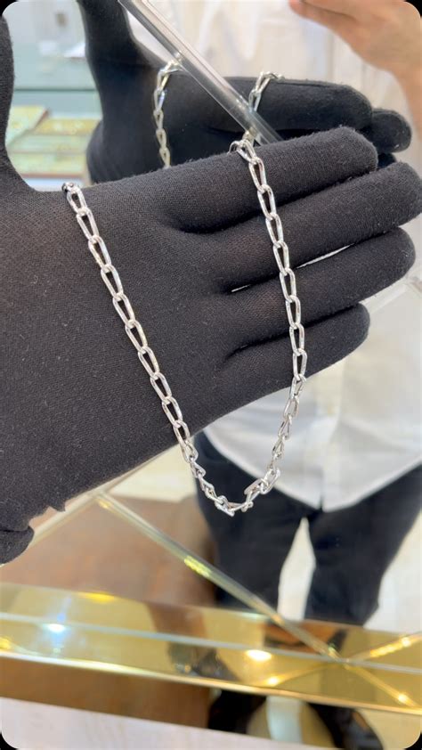 ‎جواهری صفی زاده‎ ‎ النگو آسیا بدون نگین وزن از ۱۰۵ الی ۱۲۷ گرم