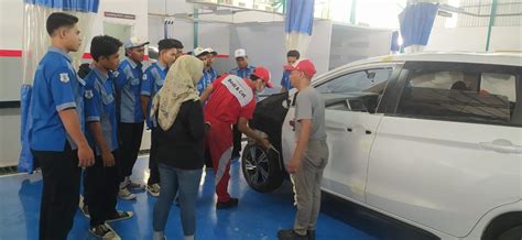 Wisata Belajar Ke Industri Smk Negeri 3 Selong Mengirim Siswa Tkro Dan Titl Smk Negeri 3 Selong