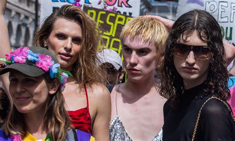 8 Non Binary People From History You Need To Know About