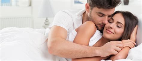 7 Steps To Build Up Romance Before Sex