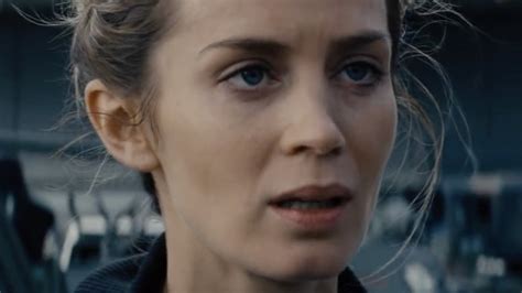 Tom Cruise High Fived Emily Blunt After Her First Edge Of Tomorrow Set
