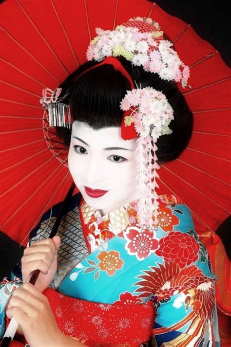 Traditional Kimono Geisha