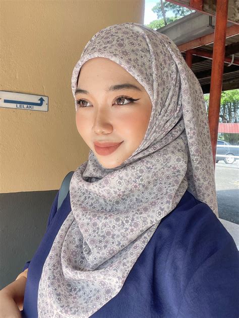 Who Want Get Bi For Her And Wank Together R HijabiXXX