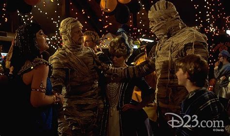 5 Reasons To Revisit Under Wraps D23