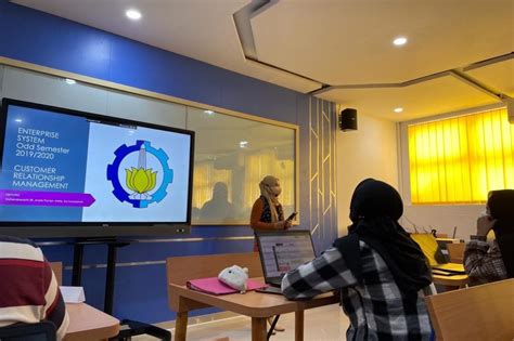 Departemen Sistem Informasi Minim Coding Dan Kaya Soshum Its News