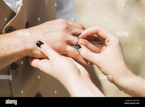 Wedding Ring Hand Woman 60 Photos
