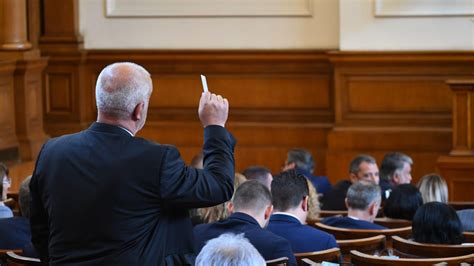 Ветото на президента Депутатите решават отново за изваждането на НСлС от прокуратурата Новини бг