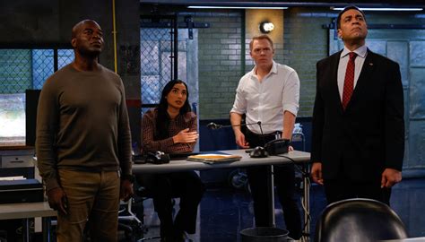 The Blacklist Finale Harry Lennix And Hisham Tawfiq Reflect On 10