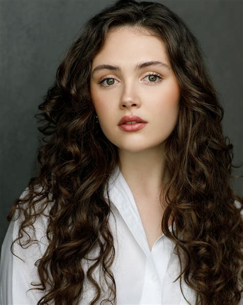 Lulu Mae Pears Intertalent Lulu Mae Pears Intertalent