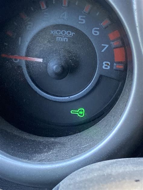What Does The Green Key Light Mean On A Honda Civic