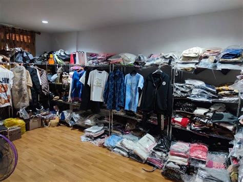 ในประเทศ Dsiบุกยึดสินค้าละเมิดลิขสิทธิ์กว่า 5 000 ชิ้น มูลค่าความ