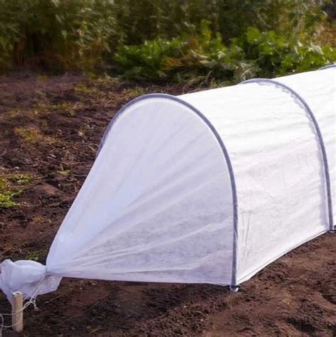 Парник из агроволокна 15 м плотность 42 г/м2, дачная теплица длина 15 ...