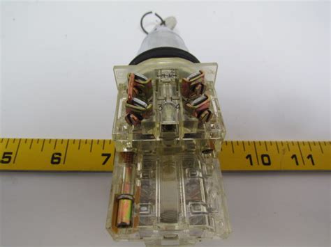 Square D Key Operated Selector Switch Class 9001 Type Ka 1 2 Position W Key Bullseye