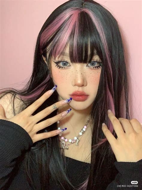 𝐒𝐚𝐯𝐞𝐅𝐨𝐥𝐥𝐨𝐰 ︎ Kpop Hair Color Hair Streaks Hair Color Streaks