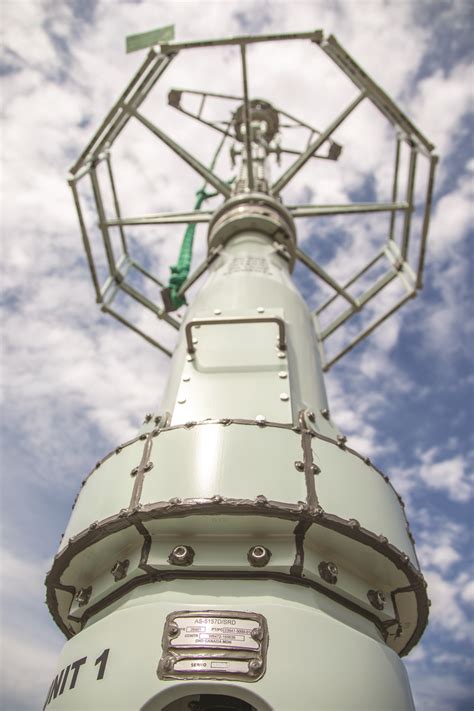 Wideband Conformal Continuous Slot Antenna Array Research