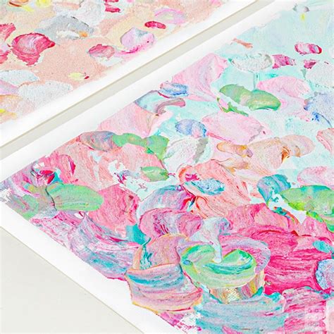 다이소 캔버스지 And 아크릴 물감으로 완성하는 몽환적인 밤하늘💜🌌 하얀 캔버스지 위 내 손으로 그리는 세상 🎨 이소공방 영상 확인~ 👀🤍 네이버 블로그