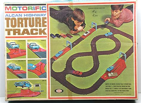 Vintage 1965 Ideal Toy Motorific Alcan Highway Torture Track 4220