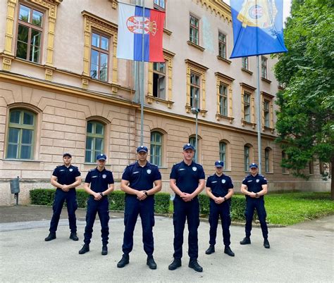 Будући полицајци хуманитарци Центар за основну полицијску обуку Сремска Каменица