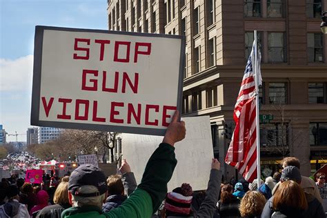 Faculty Research Puts Gun Violence In Focus Yale Law School